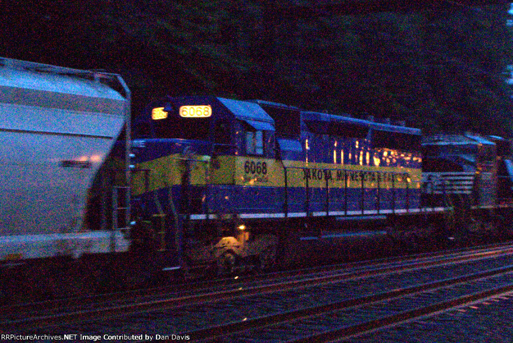 DME SD40-2 6068 trails on K485-15.